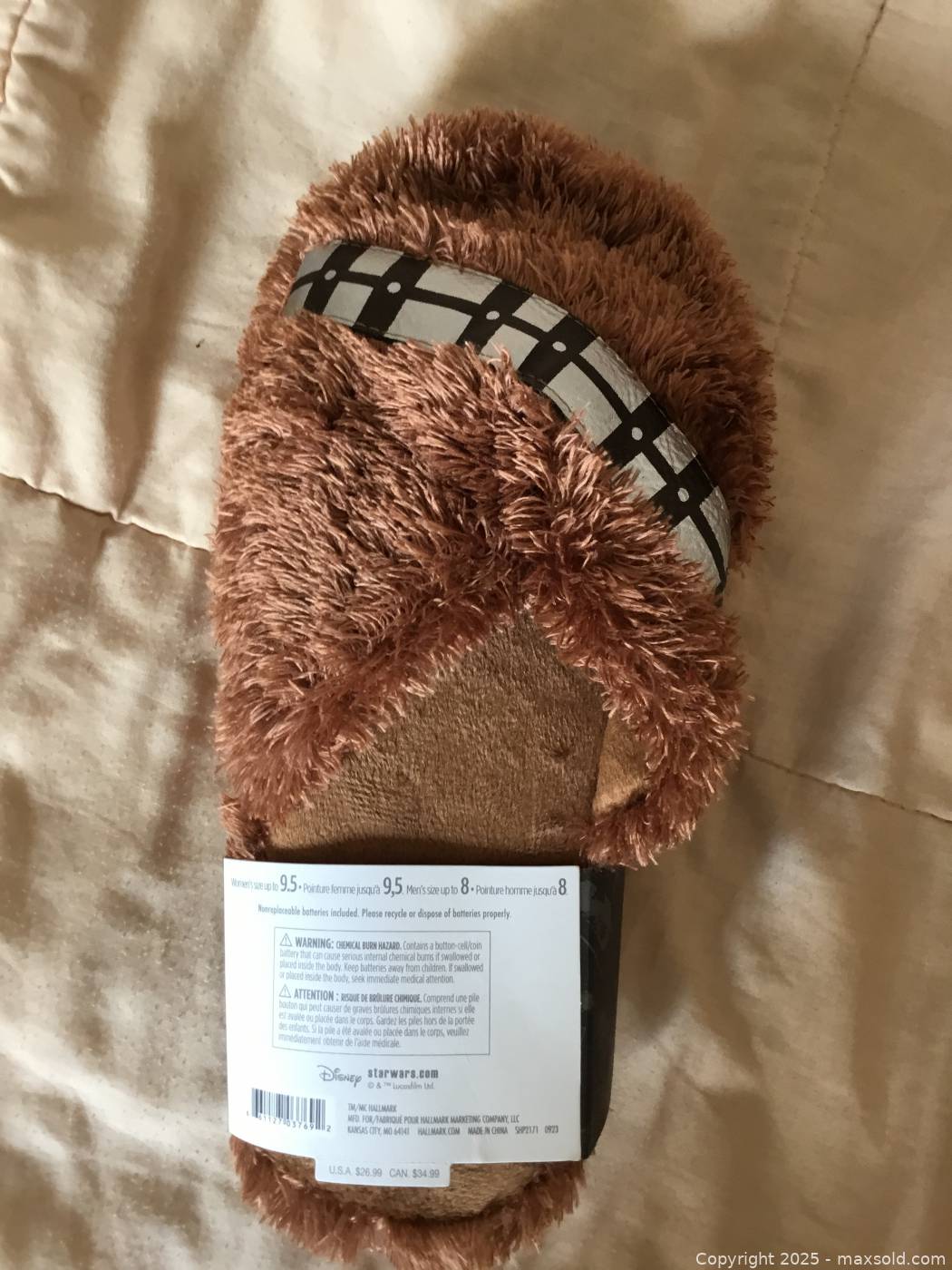 Hallmark Star Wars Chewbacca adult slippers with sound S/M | Maxsold