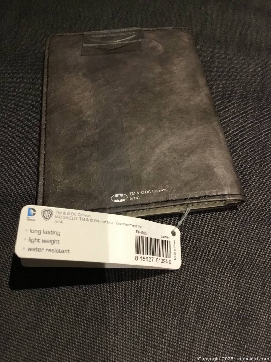 Dynomighty DC Comics Batman passport cover | Maxsold