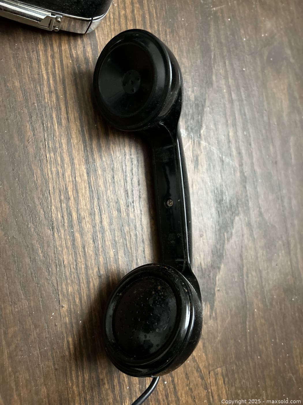 Vintage Style Black Push Button Dial Phone | Maxsold