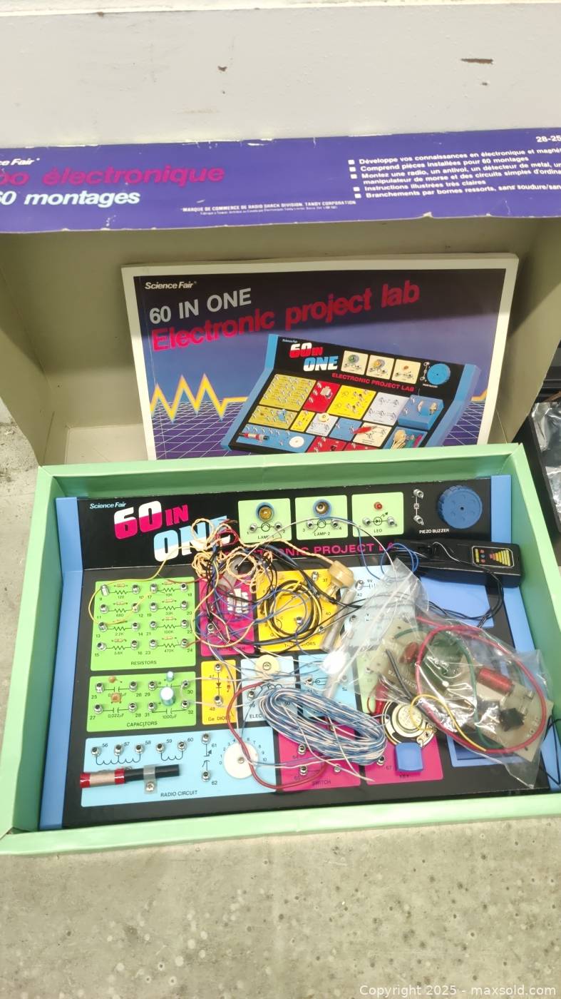 60 in One Electronic Project Lab Kit with Plastic Storage Case | Maxsold
