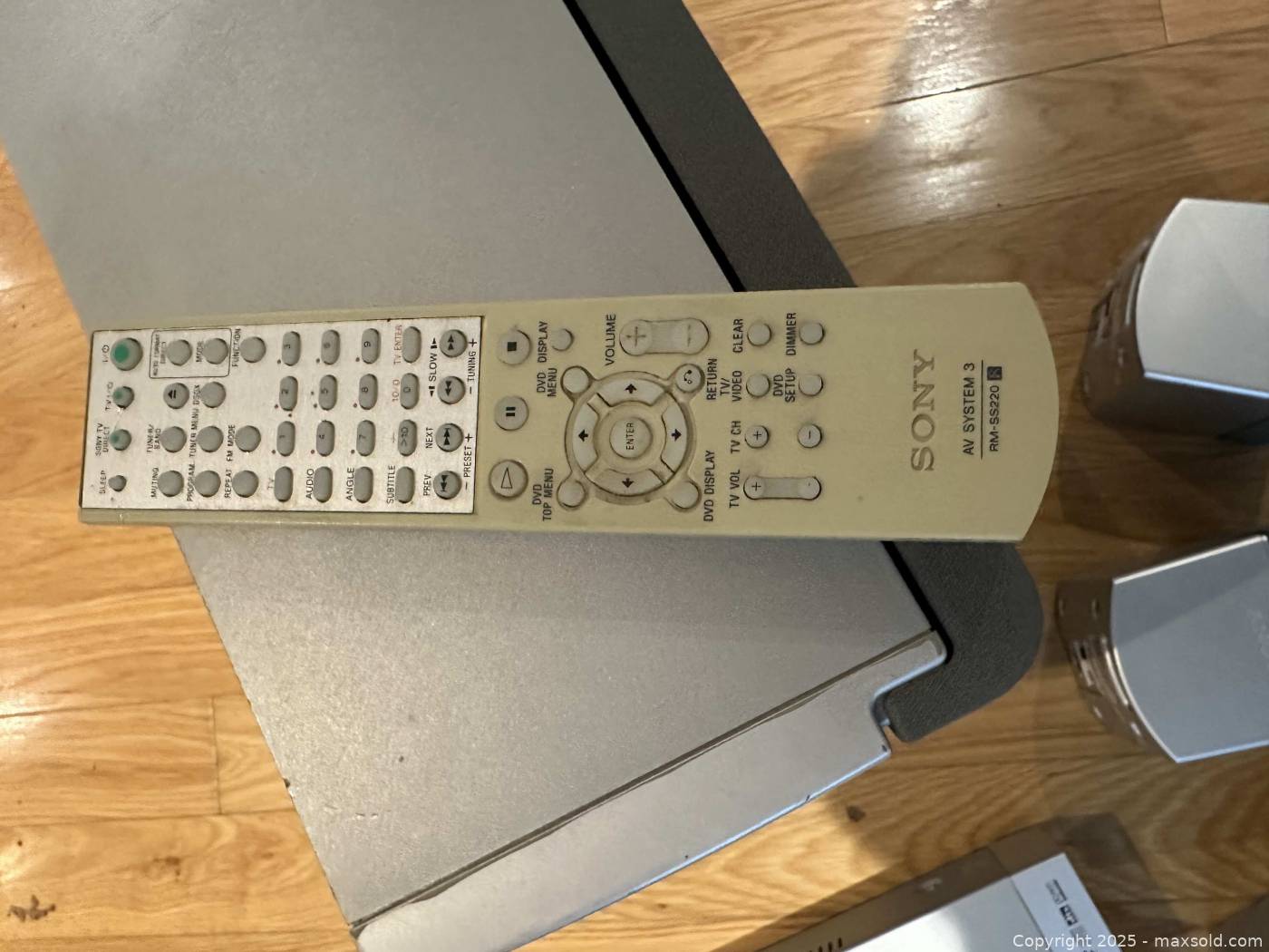 Sony Surround Sound DVD Home Theatre System DAV-SB100 with 5 Speakers ...