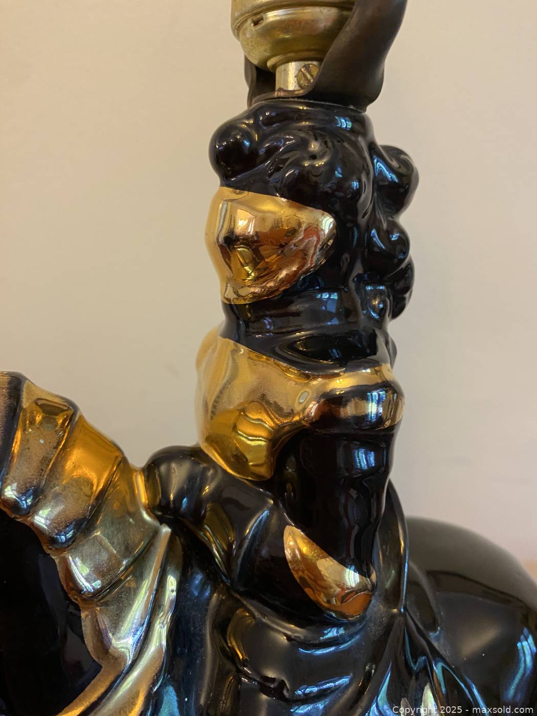 Vintage ceramic knight on horse table lamp | Maxsold