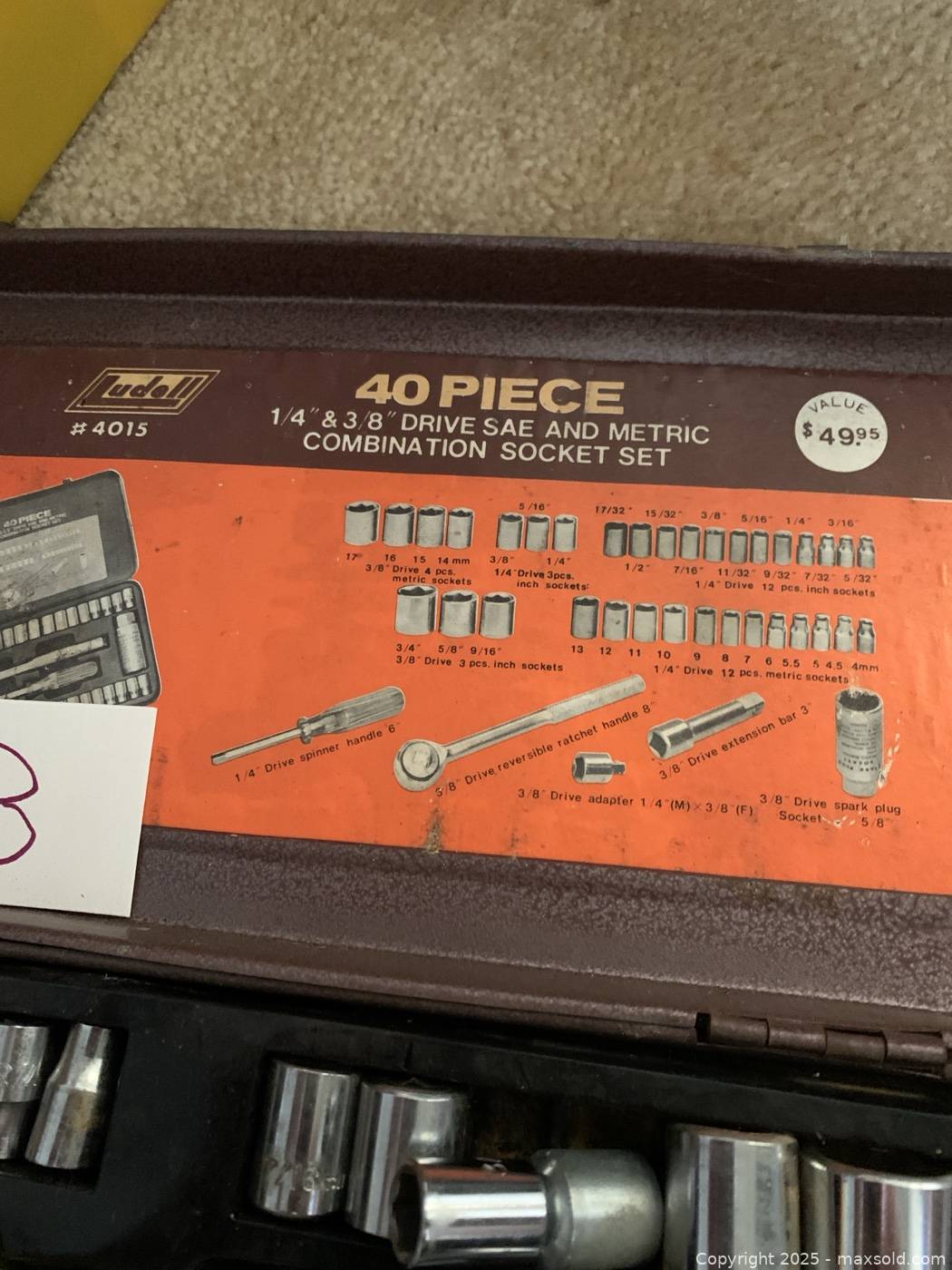 40 Piece Combination SAE and Metric Socket Set | Maxsold