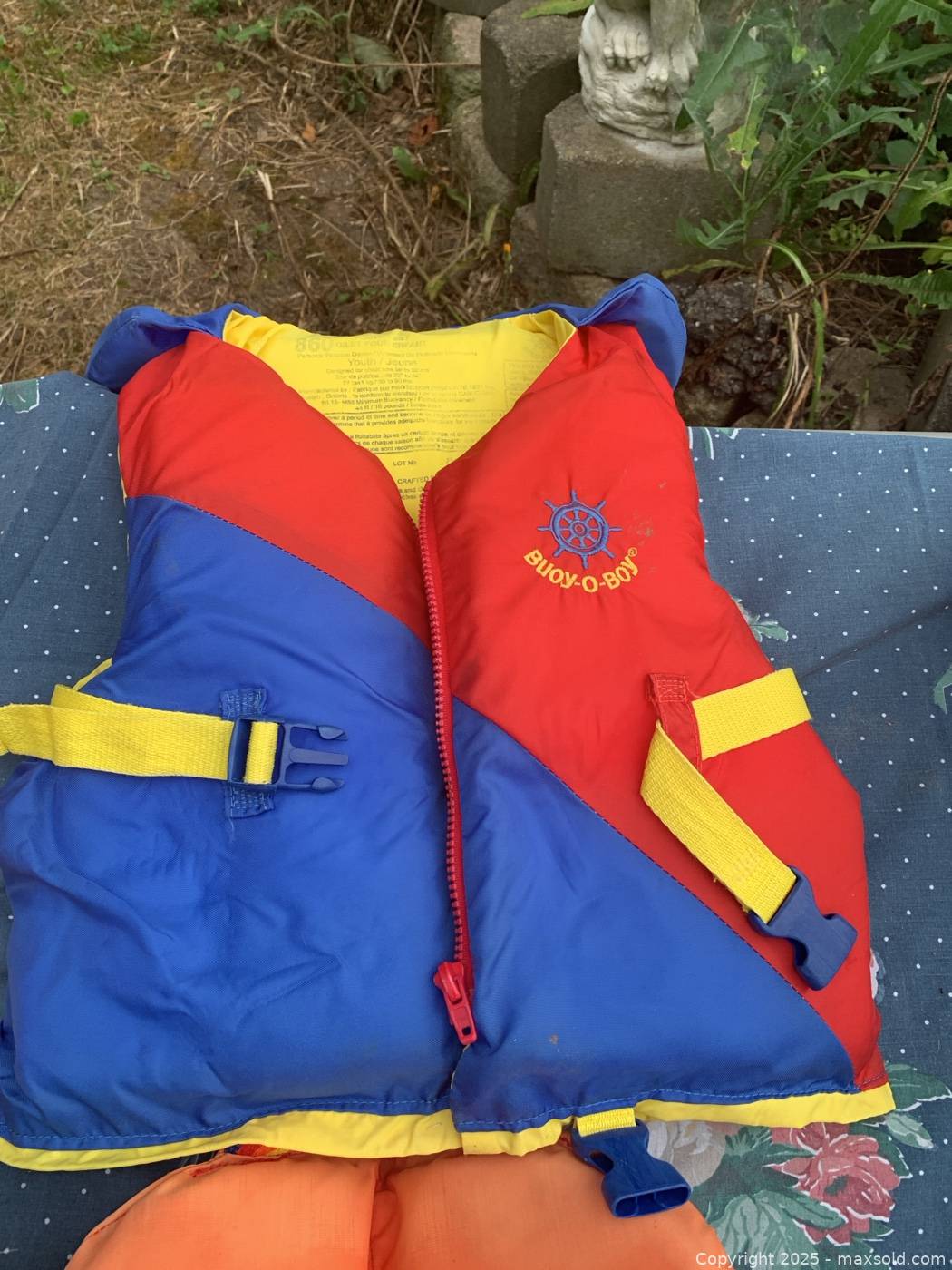 Kids Personal Flotation Devices | Maxsold