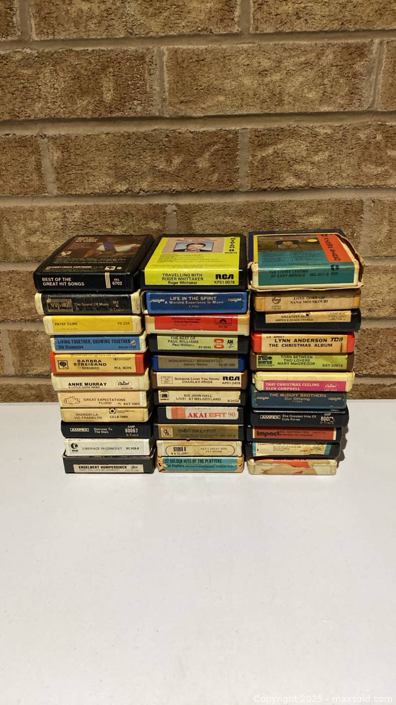 33 vintage 8-track tape cartridges | Maxsold