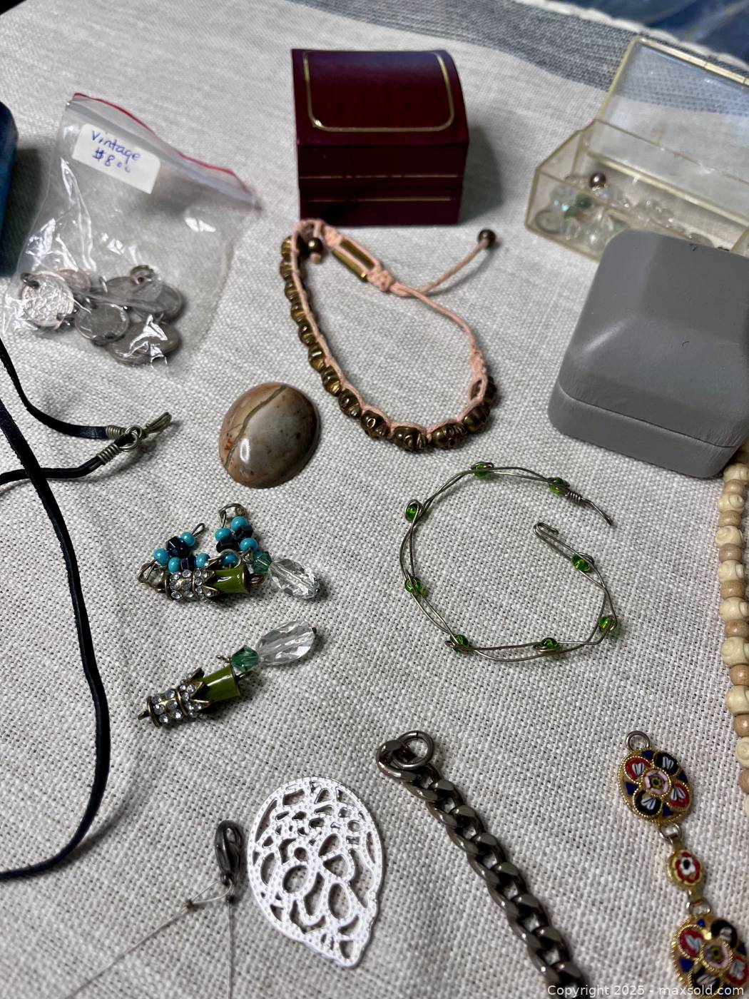 Mixed jewellery bundle | Maxsold