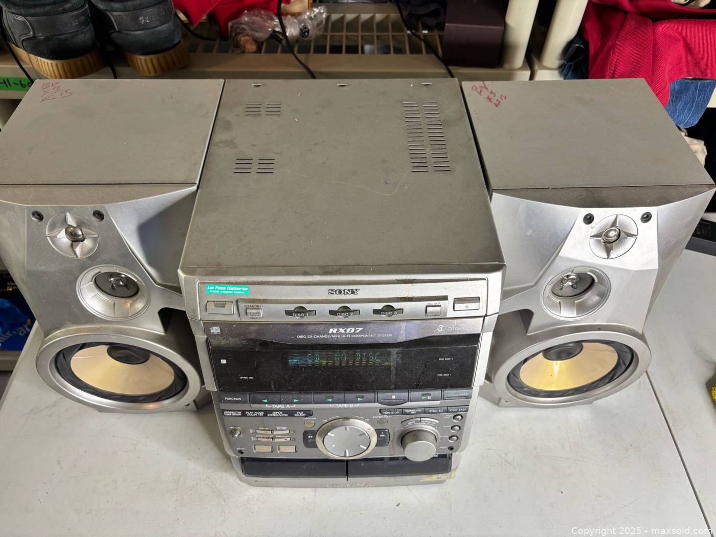 Sony RXD7 Mini Hi-Fi System with Speakers | Maxsold