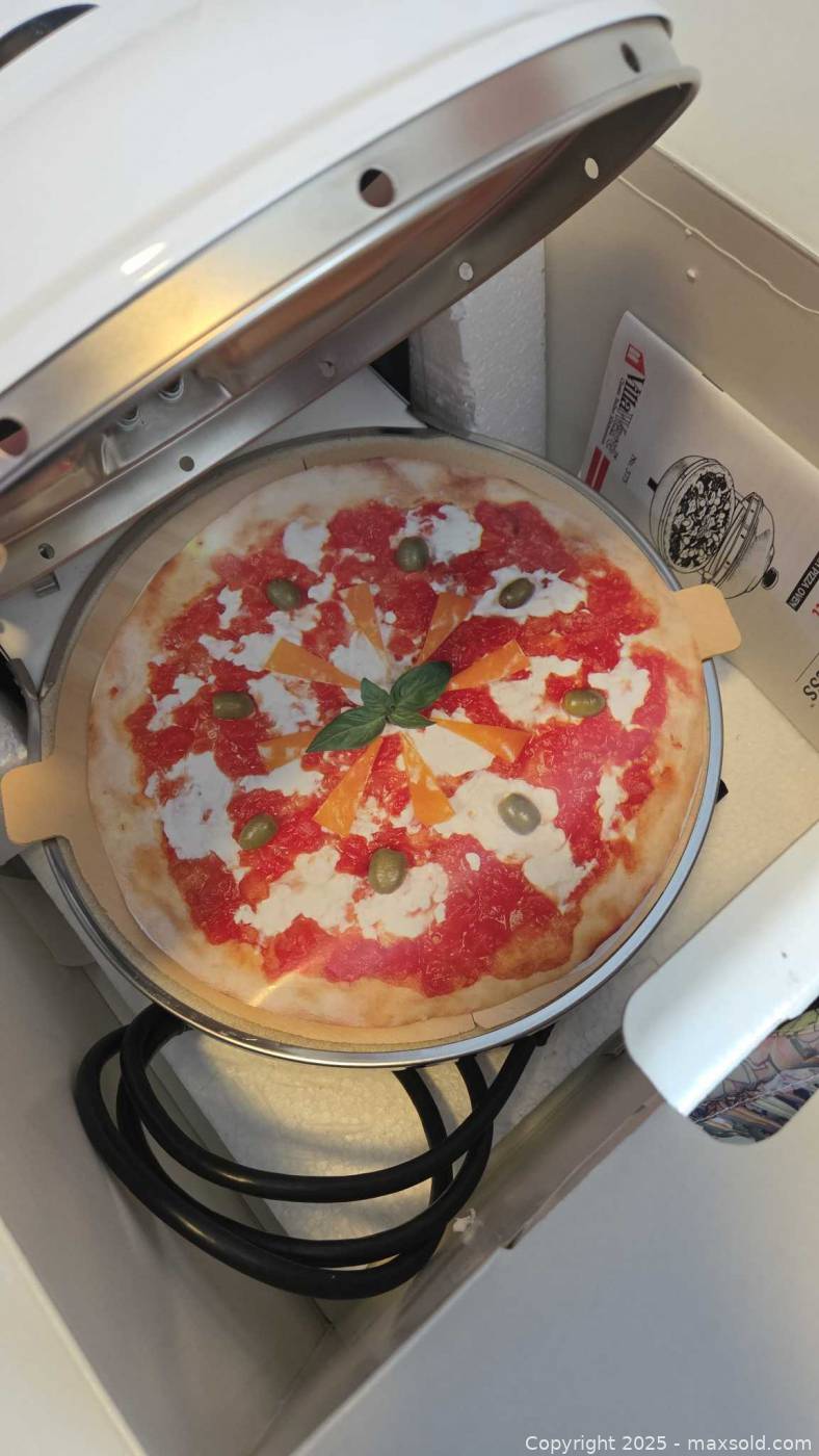 VillaWare Napoli Pizza Express Italian Pizza Oven | Maxsold