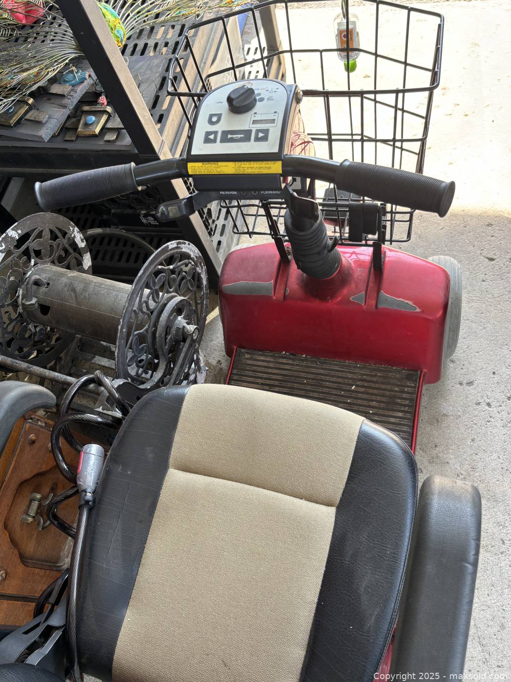 Fortress 1700 Series Mobility Scooter with Battery Charger and Key ...