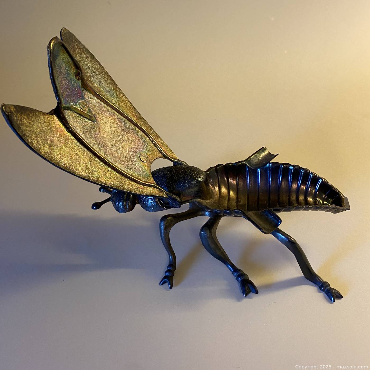 Metal Figural Fly Ashtray With Hinged Wings | Maxsold