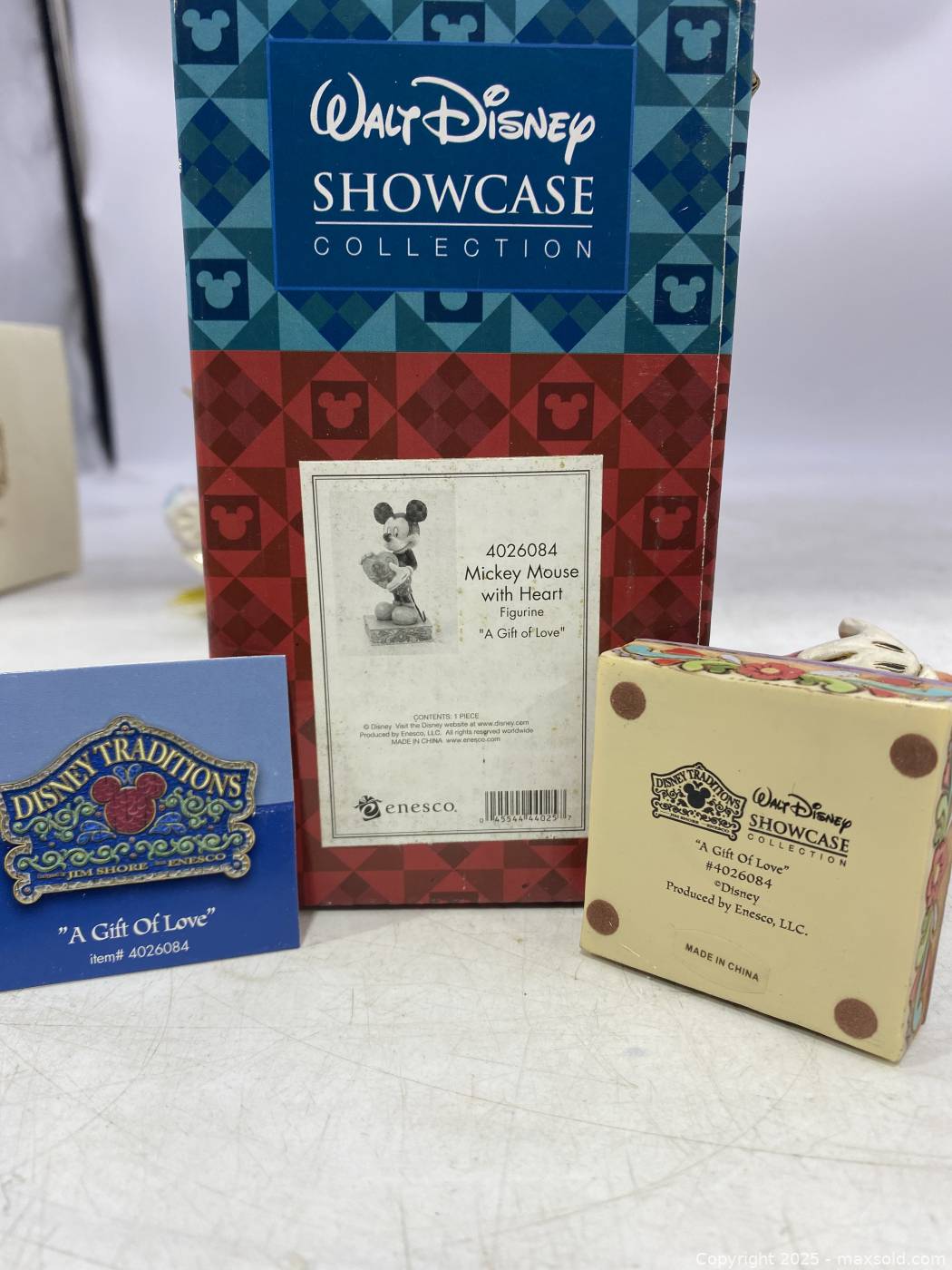 Jim Shore & Lenox Disney Figurines Collection | Maxsold