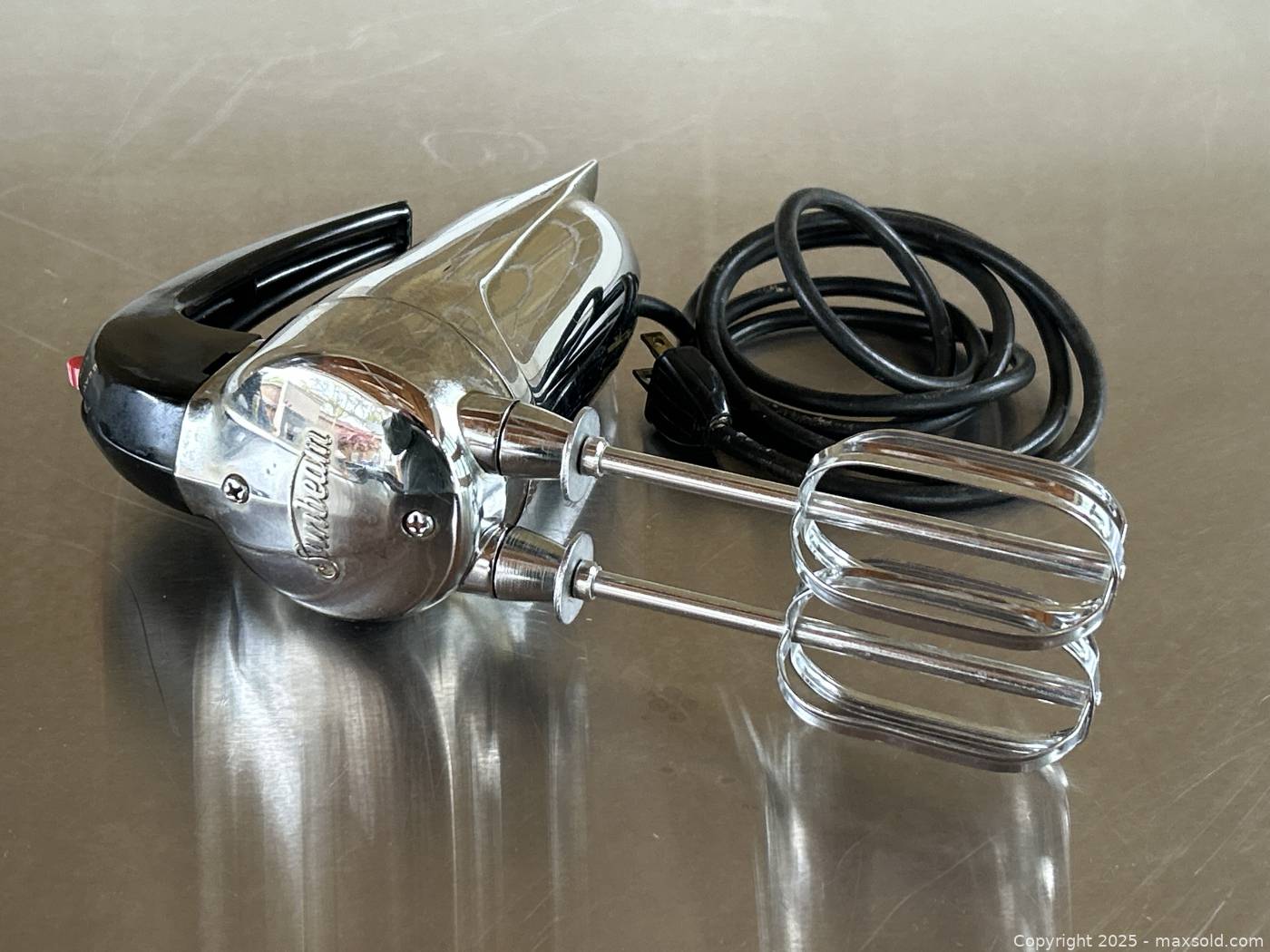 Vintage Sunbeam Mixmaster Junior Atomic Chrome Handheld Mixer | Maxsold