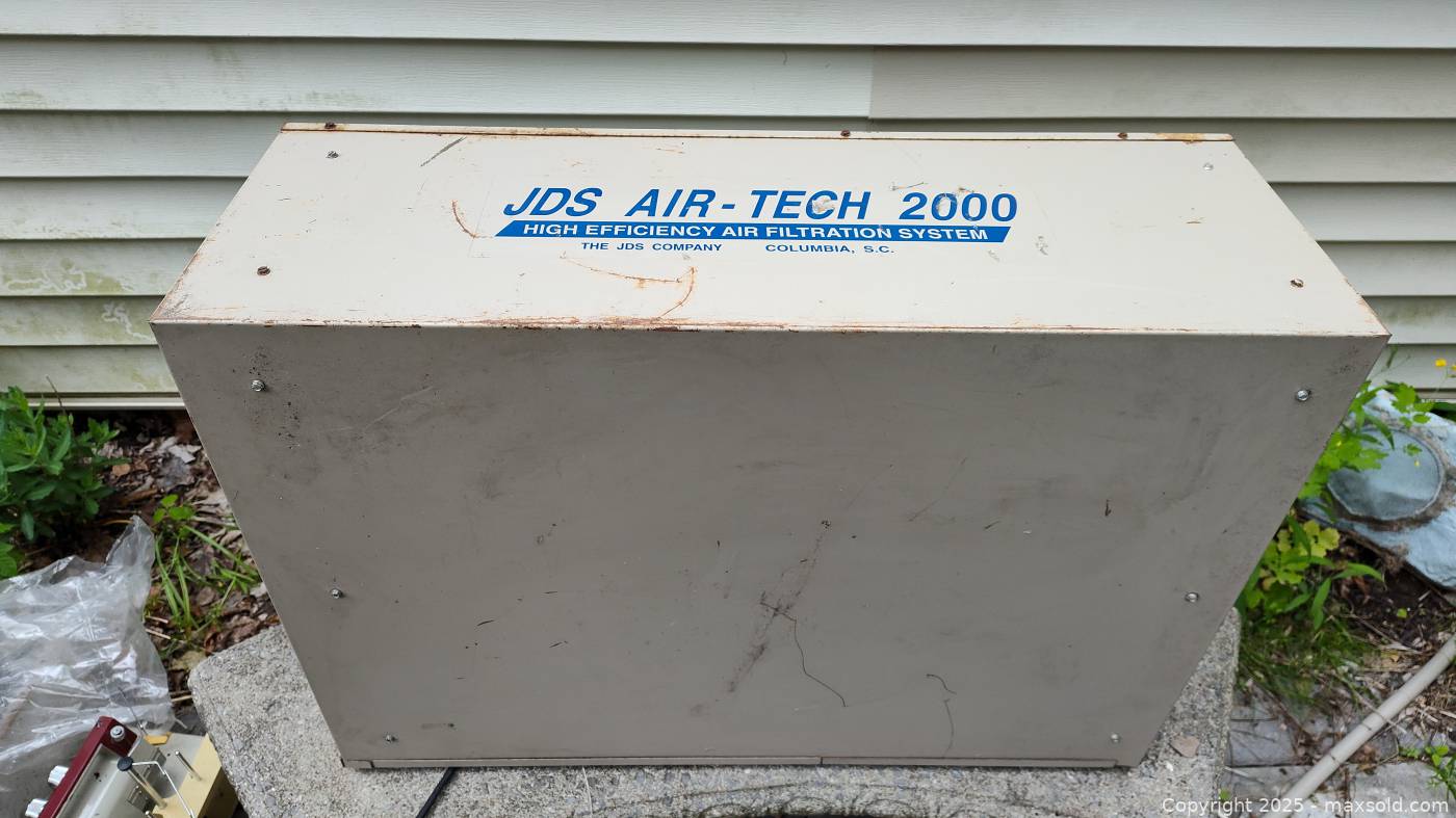 JDS Air-Tech 2000 High Efficiency Air Filtration System | Maxsold