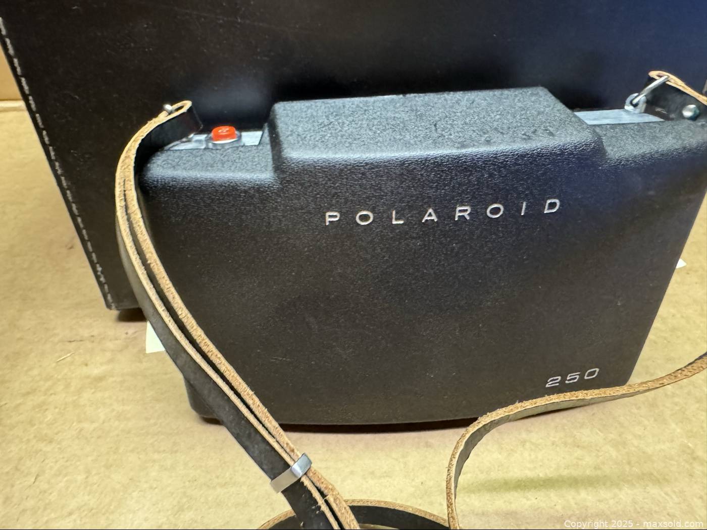 Polaroid Automatic 250 Land Camera with Case | Maxsold