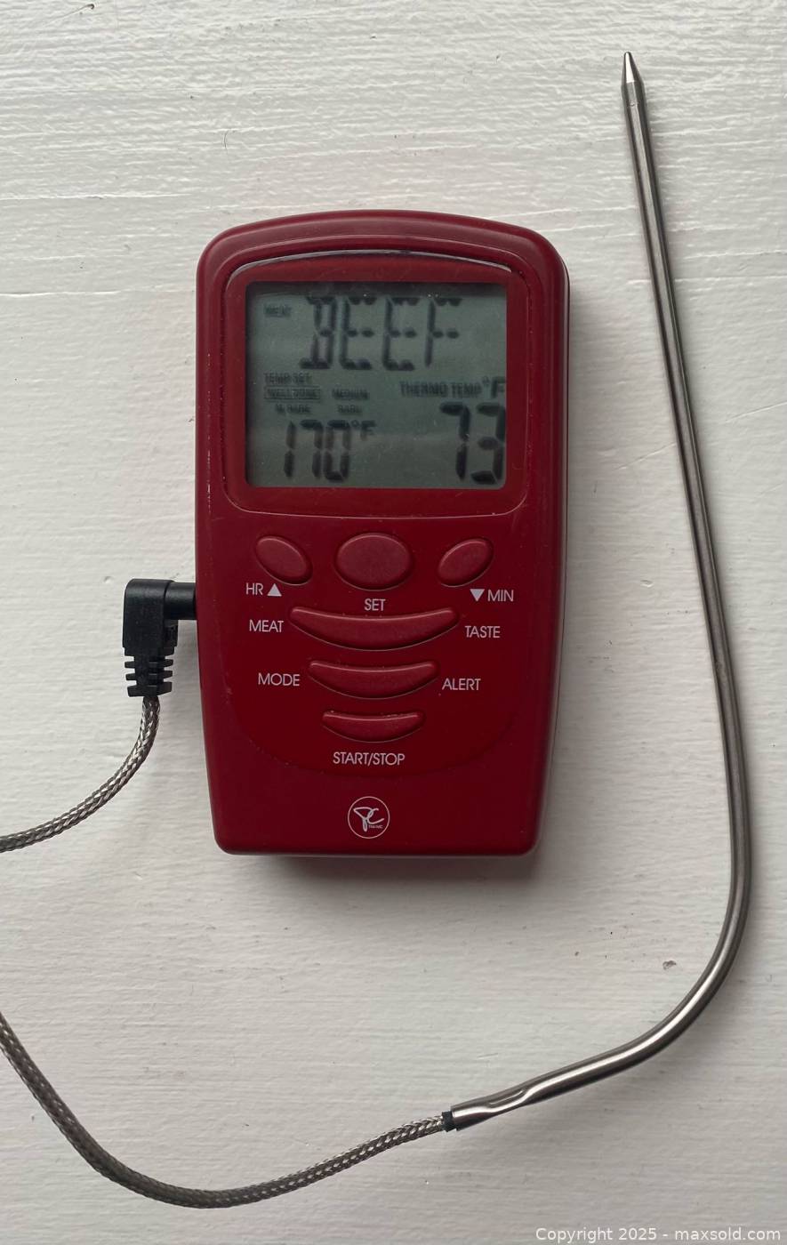 President’s Choice digital meat thermometer & turkey lacers | Maxsold