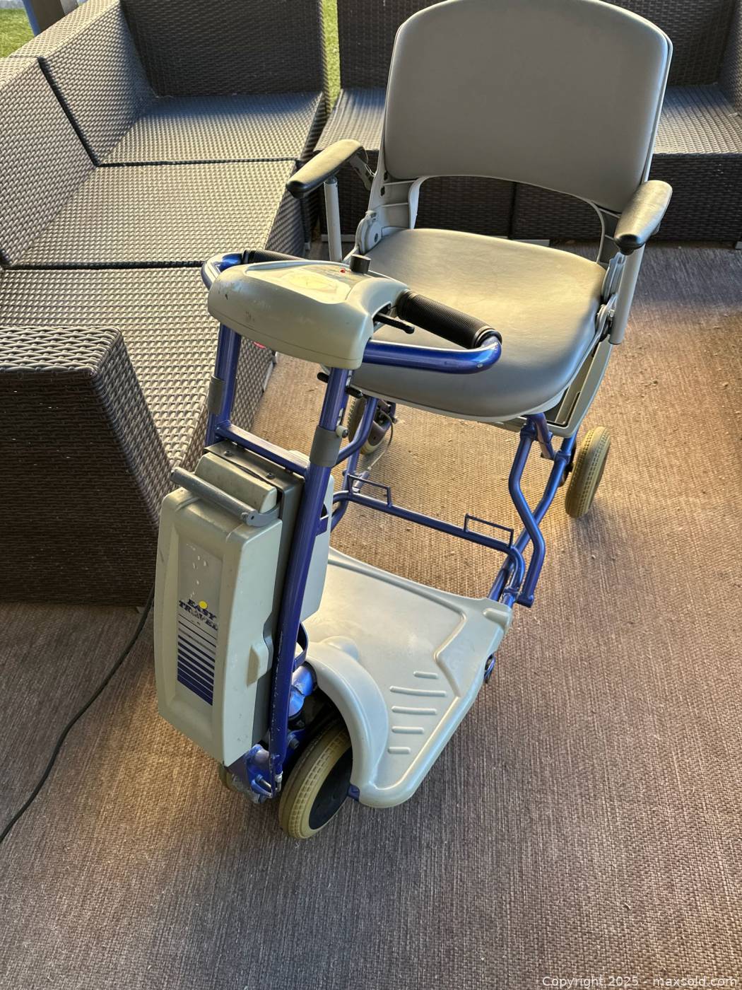Easy Travel motorized mobility scooter | Maxsold