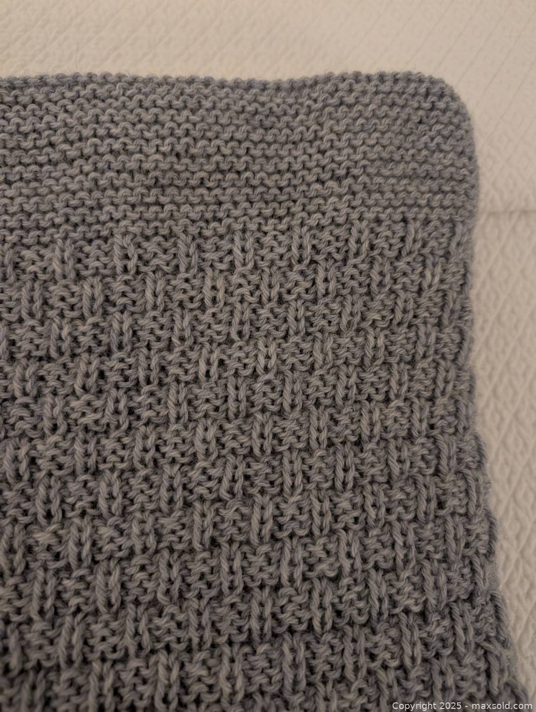 100% wool hand knit lap blanket 36" x 58" | Maxsold