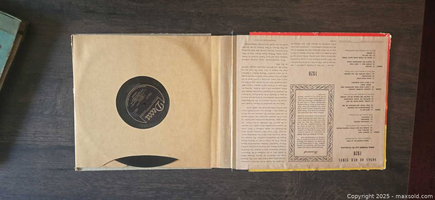 6 Decca 78 RPM shellac album books 23 records | Maxsold