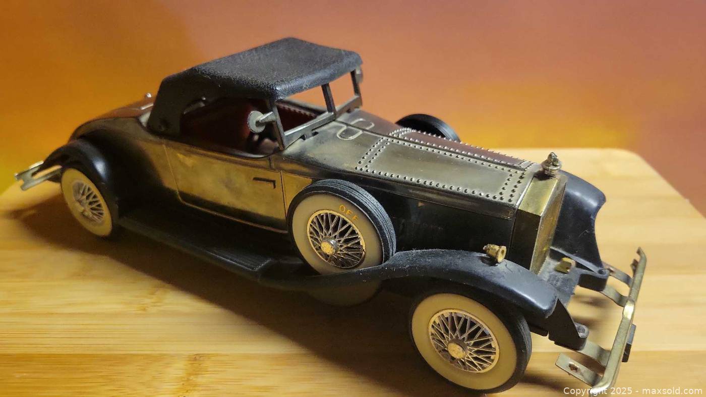 Vintage 1931 Rolls-Royce Style Model Car Transistor Radio | Maxsold