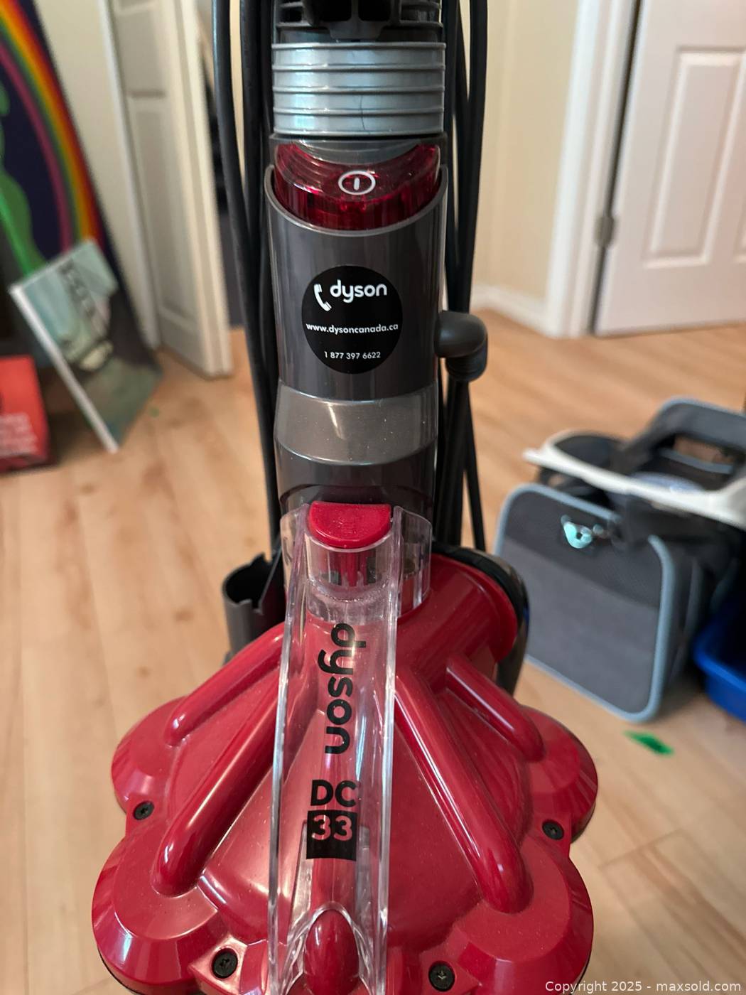 Dyson DC33 Upright Vacuum Cleaner with Black & Decker CarVac Hand ...