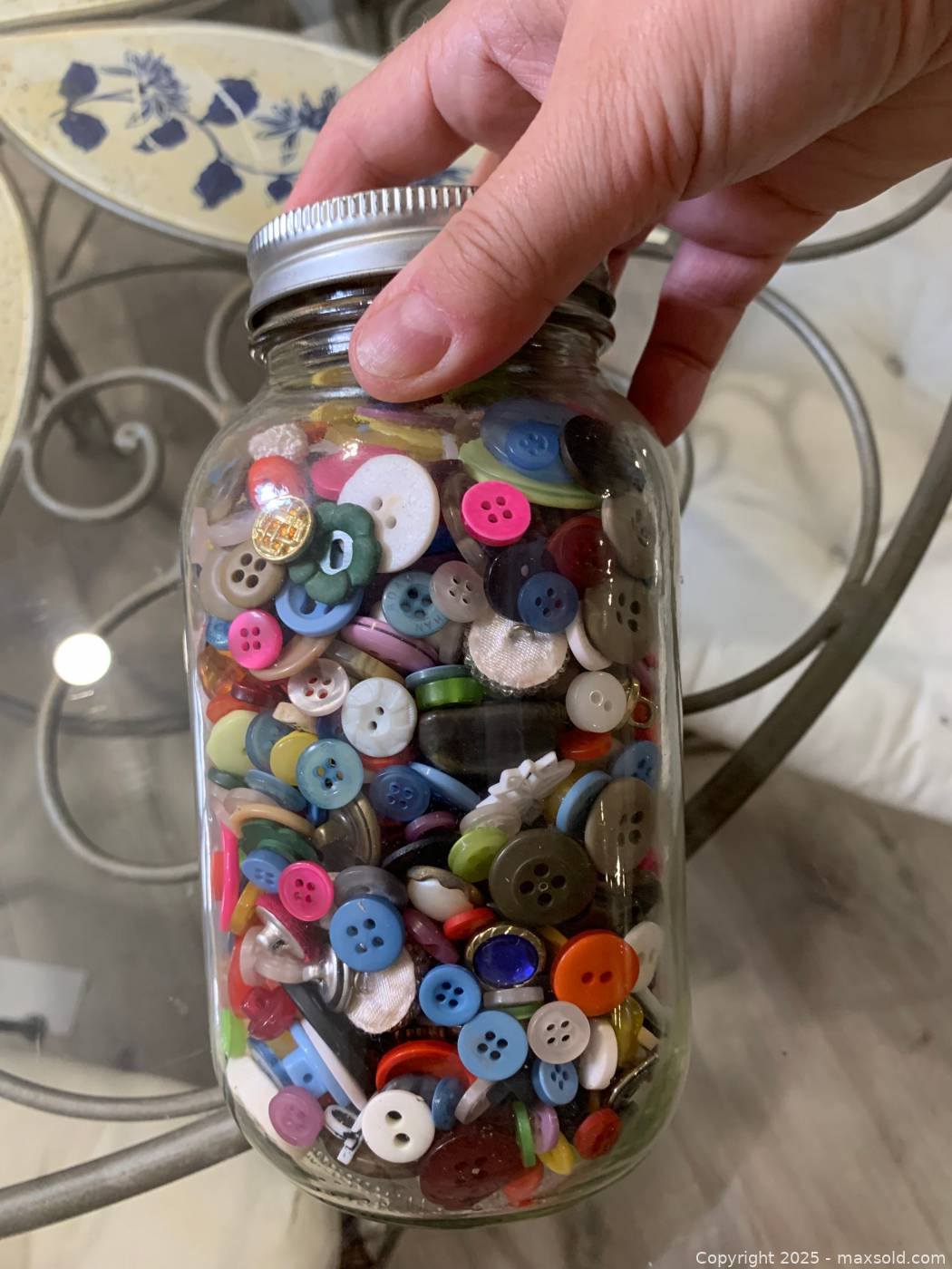 Large mason jar of assorted buttons | Maxsold