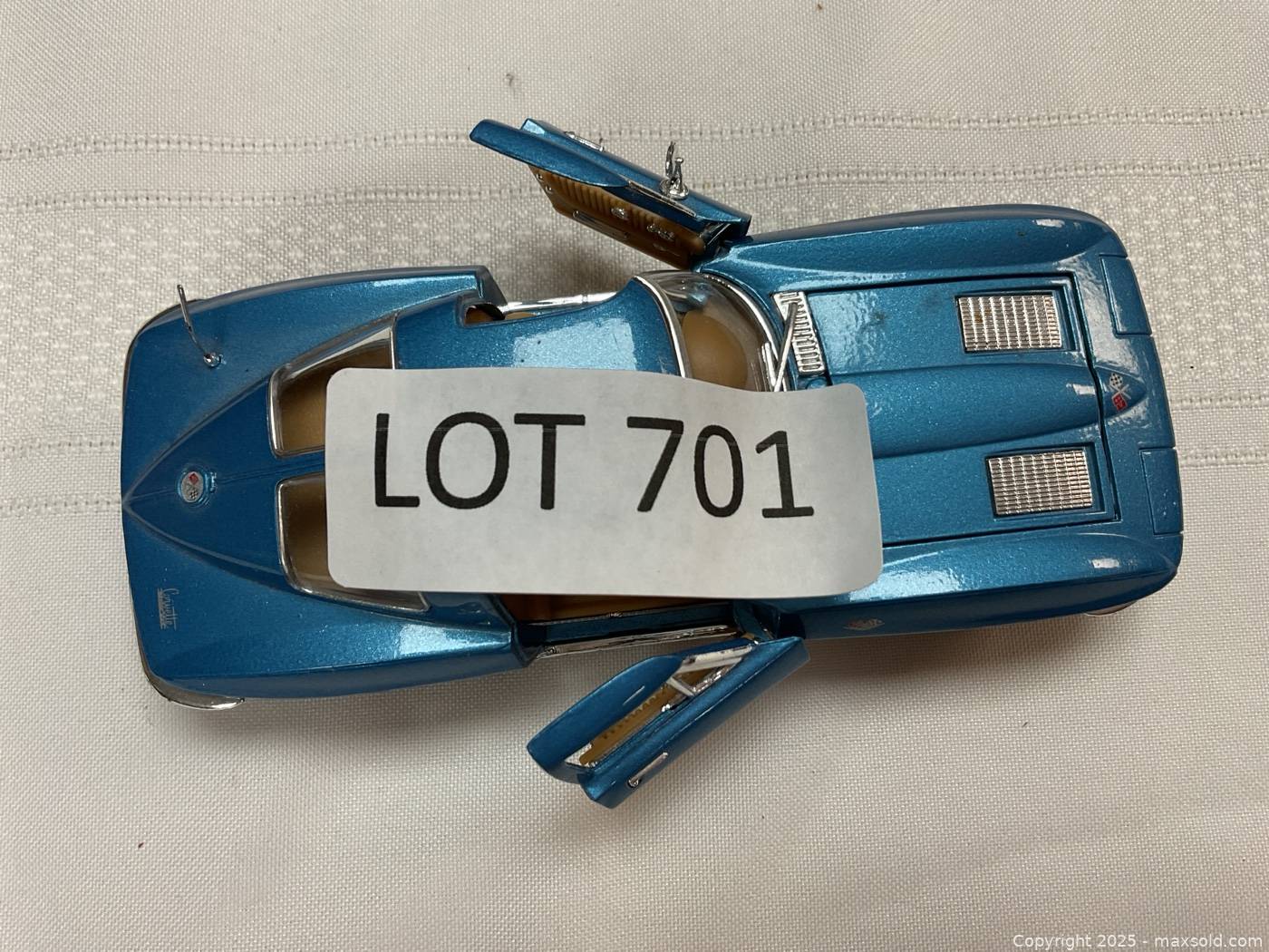 1963 Corvette Stingray Die-Cast Model Car | Maxsold