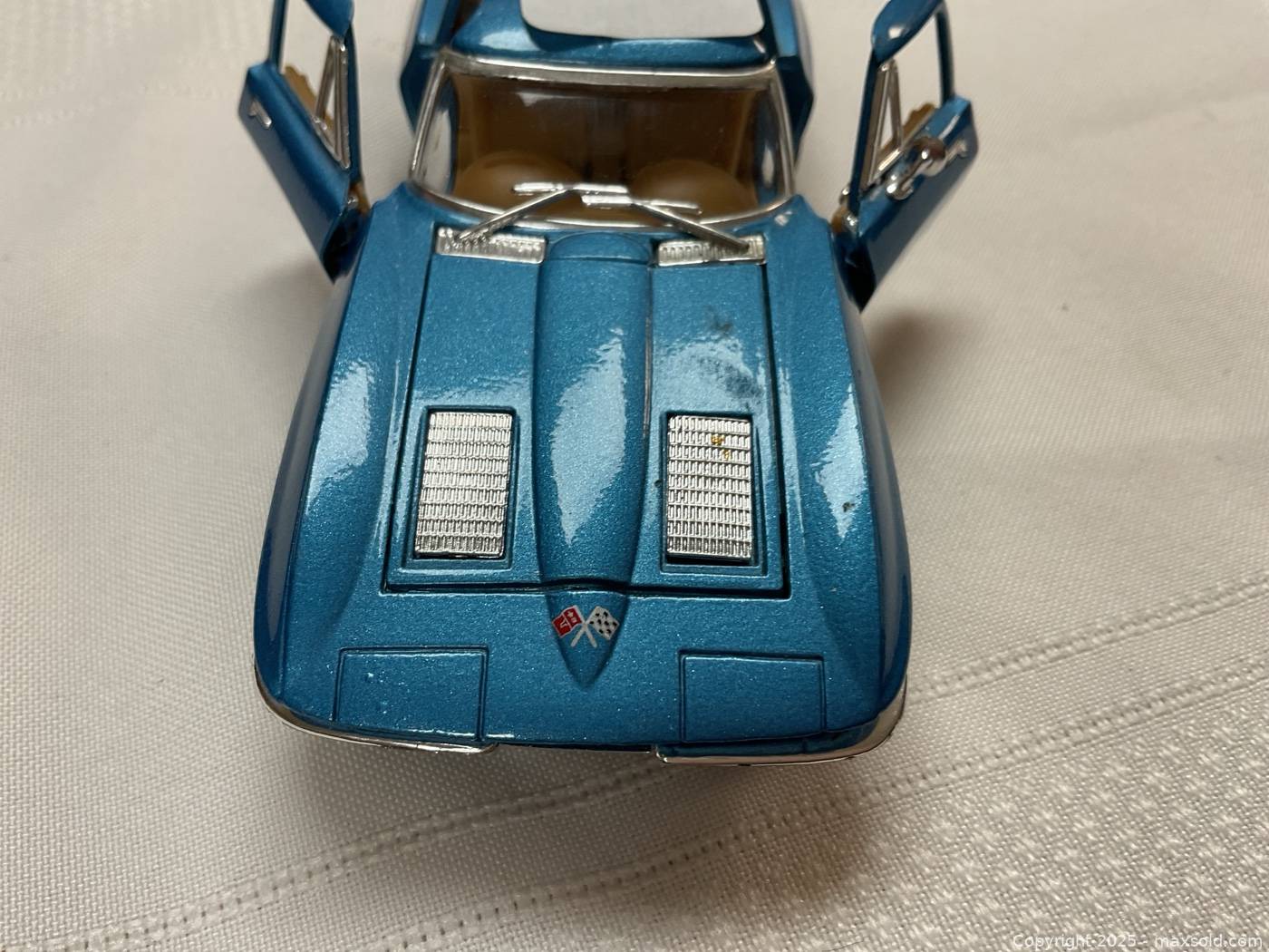1963 Corvette Stingray Die-Cast Model Car | Maxsold